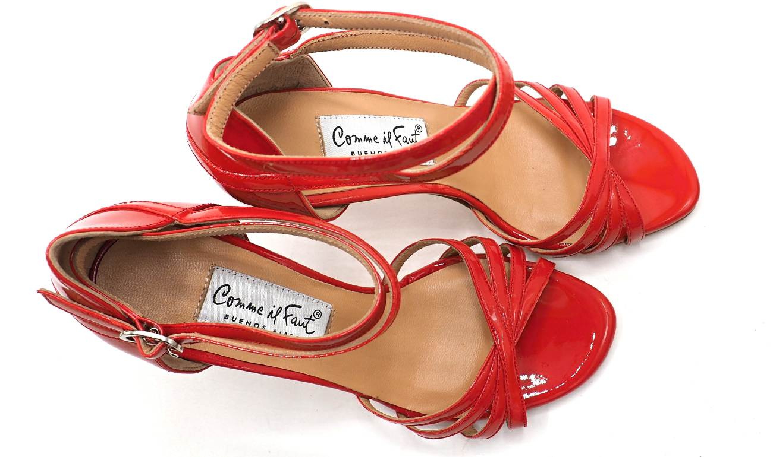 Comme il Faut - Charol Rojo Atado - Comme il Faut - Template