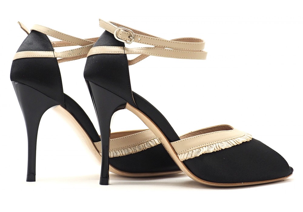 Comme Il Faut Shoes